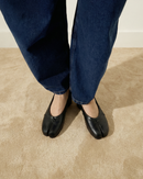 Wrinkles Tabi Ballet Flats – Raboesy